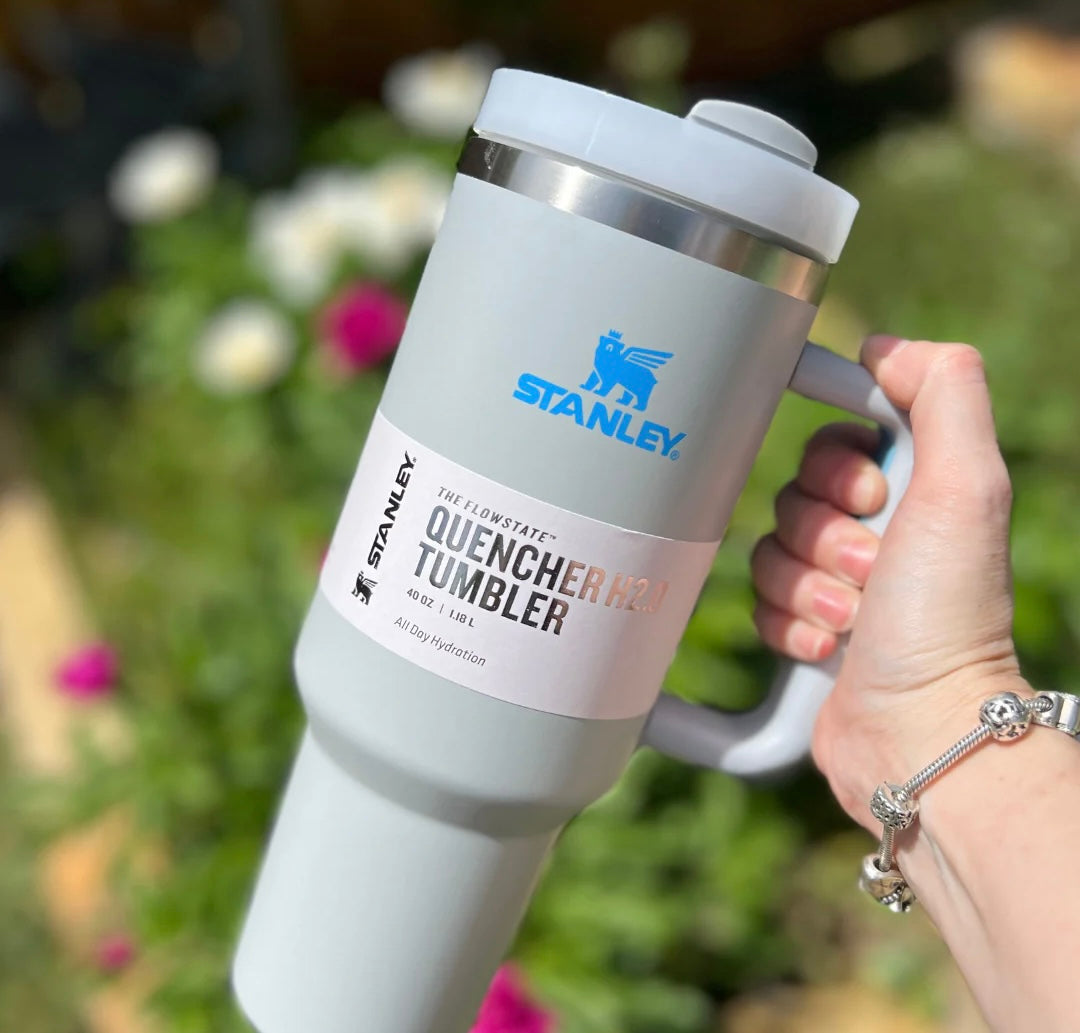 Stanley Quencher Bottle (40oz / 1.18L) – Kanta Stores